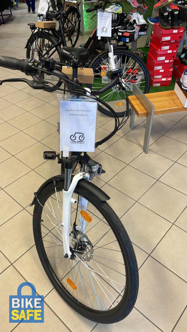 Neuzer Sorrento női 17 matt fekete hátsó agymotor - BikeSafe.hu